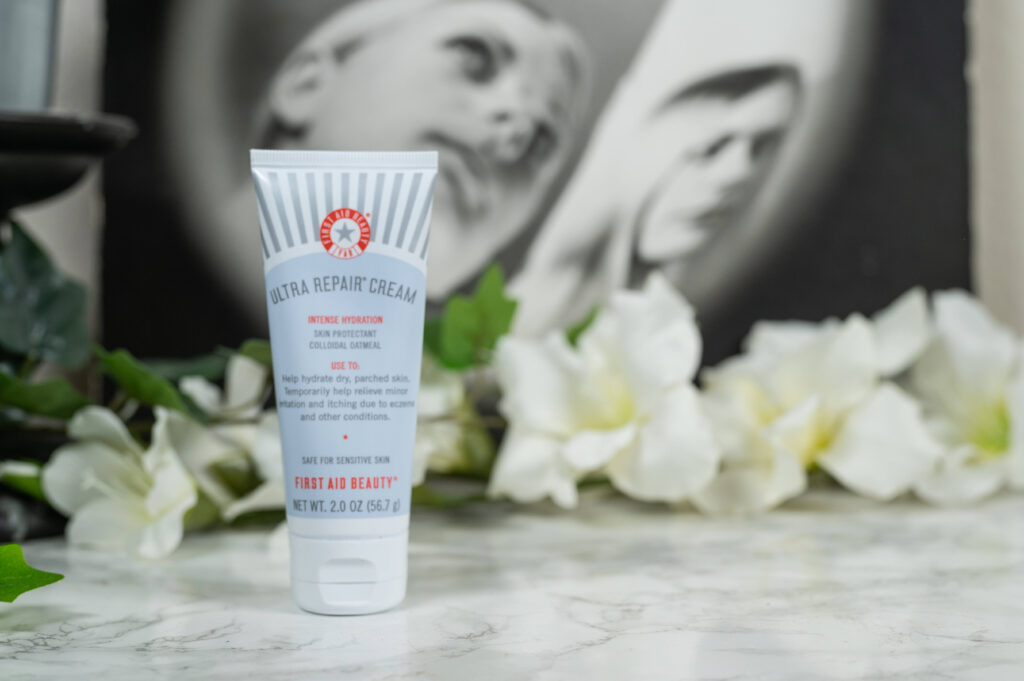 First Aid Beauty Ultra Repair Cream Intense Hydration - Worth the award ...
